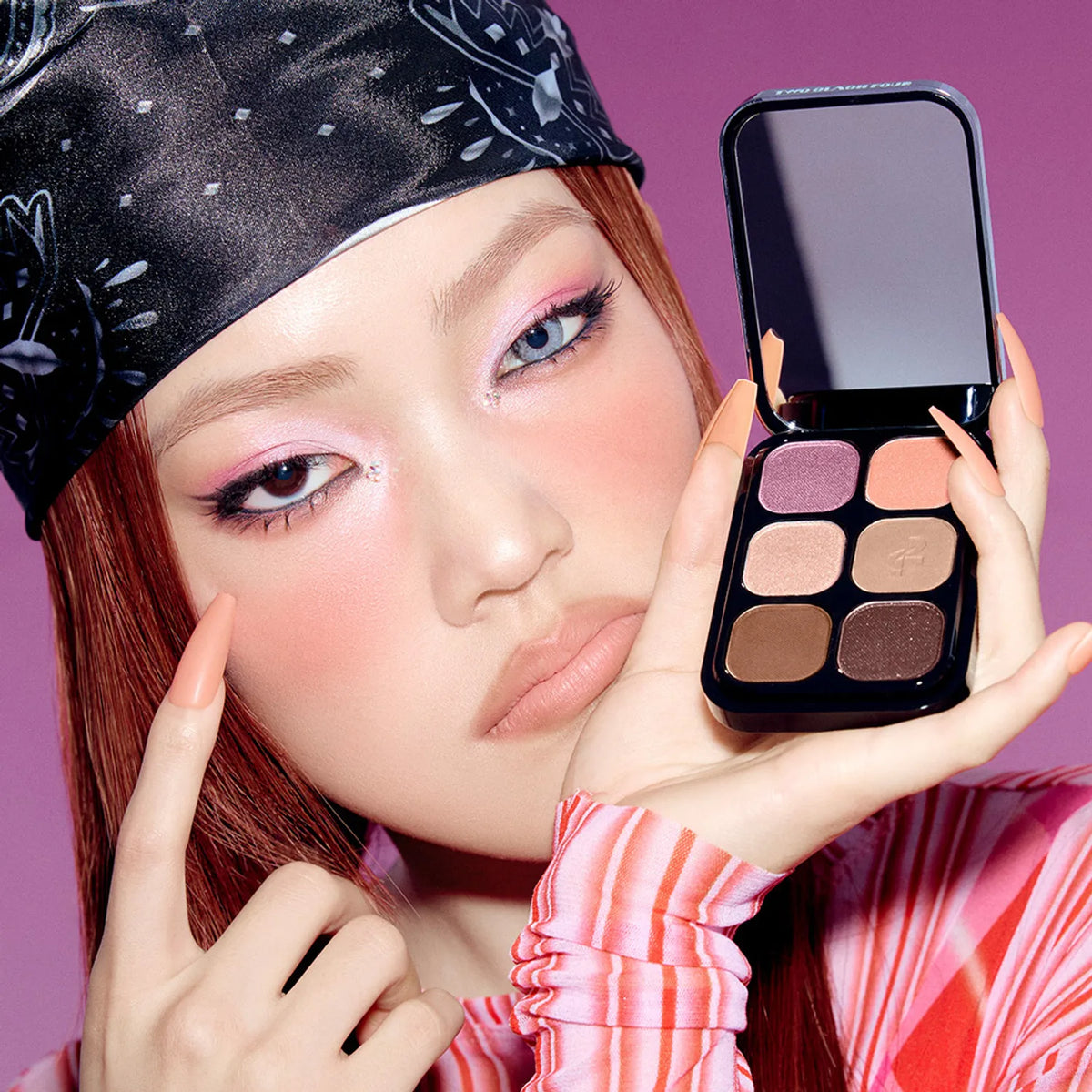 TWO SLASH FOUR Odd Balance Eye Palette 11.4g | DODO SKIN – DODOSKIN