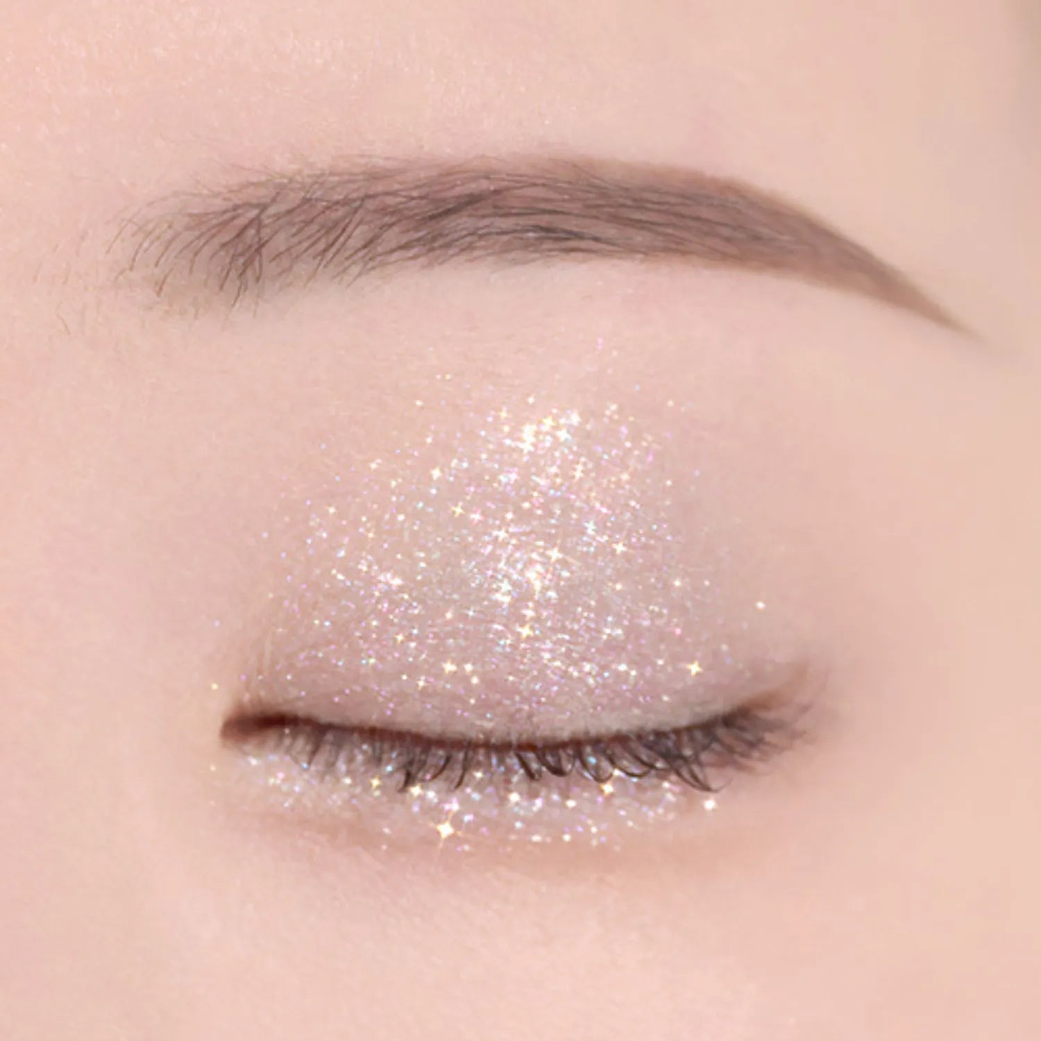 BANILA CO Hyper Holo Beam Eye Glitter 8 Colors | DODO SKIN – DODOSKIN